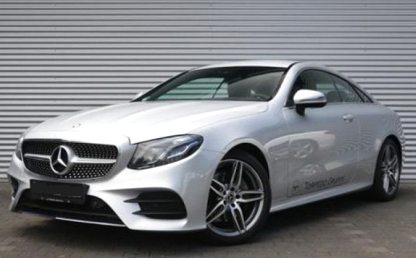 Mercedes-Benz E 220 d Coupé AMG Line - CHOOSETHEMOON
