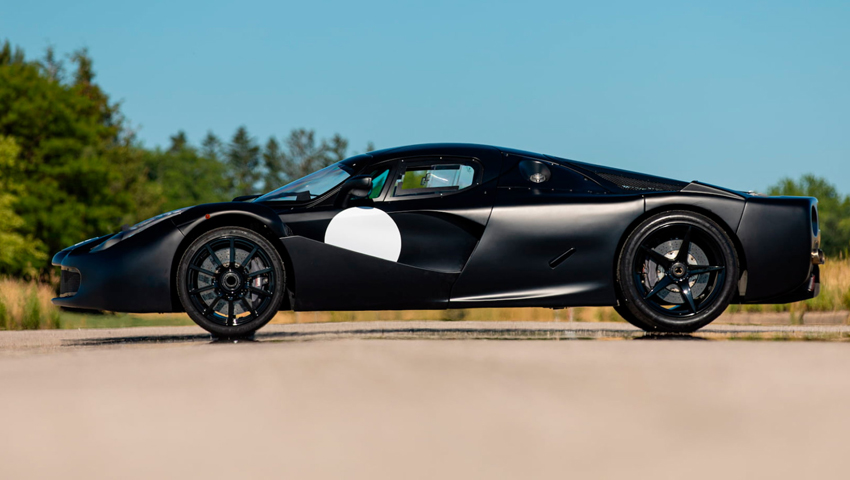 Trio of Ferrari LaFerrari up for auction - CHOOSETHEMOON